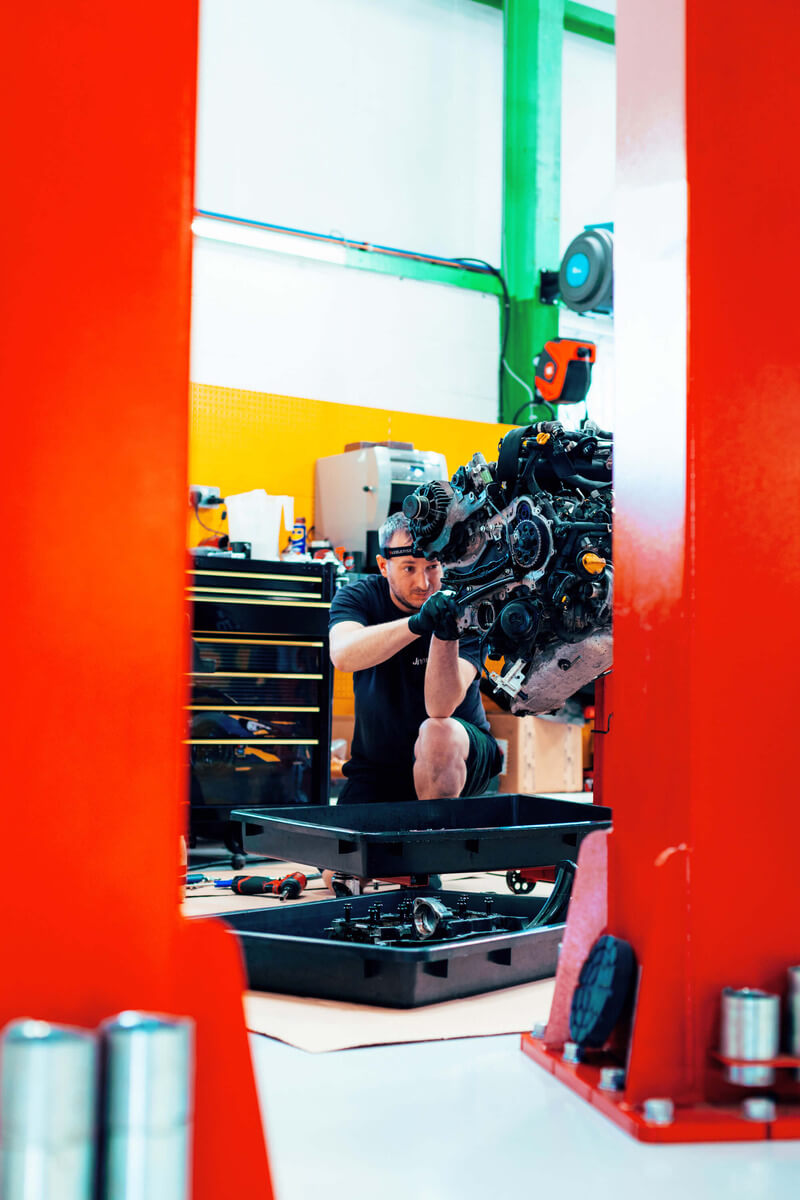 Johnny's Garage - Quality car garage in Wrexham